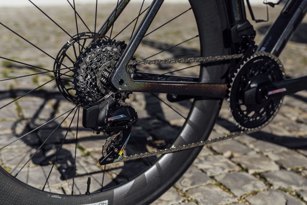 專為競速而生 SRAM NEW FORCE AXS 正式解封-單車時代CYCLINGTIME.com 自行車賽事報導、單車環島路線、新手教學